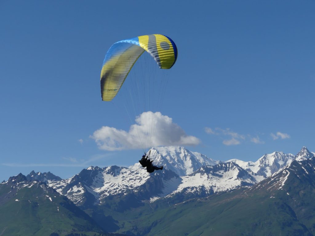 Discovery tandem Paragliding flight – Arc Aventures
